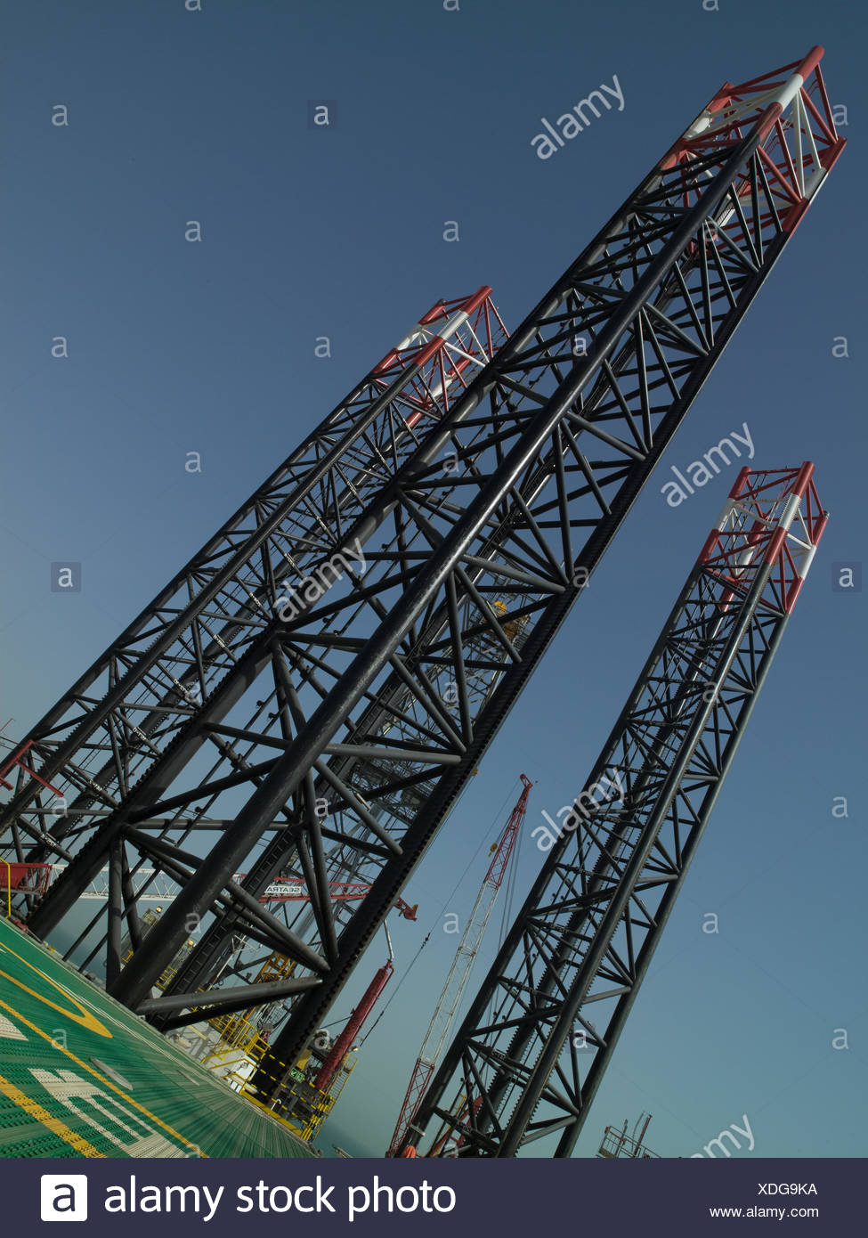 Oil Drilling Uae Stock Photos & Oil Drilling Uae Stock Images - Alamy