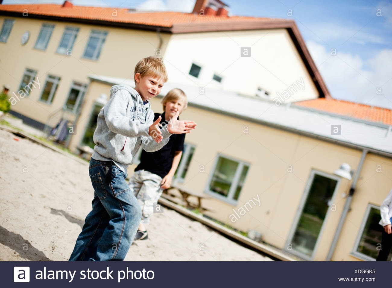Pupils Outside High Resolution Stock Photography and Images - Alamy