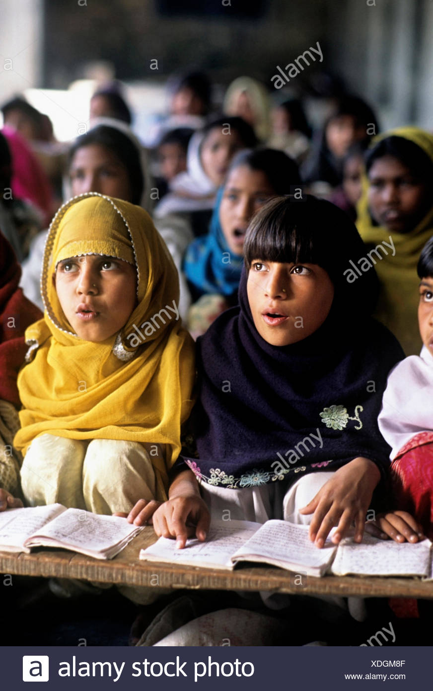 Muslim Primary School Girls High Resolution Stock Photography and ...