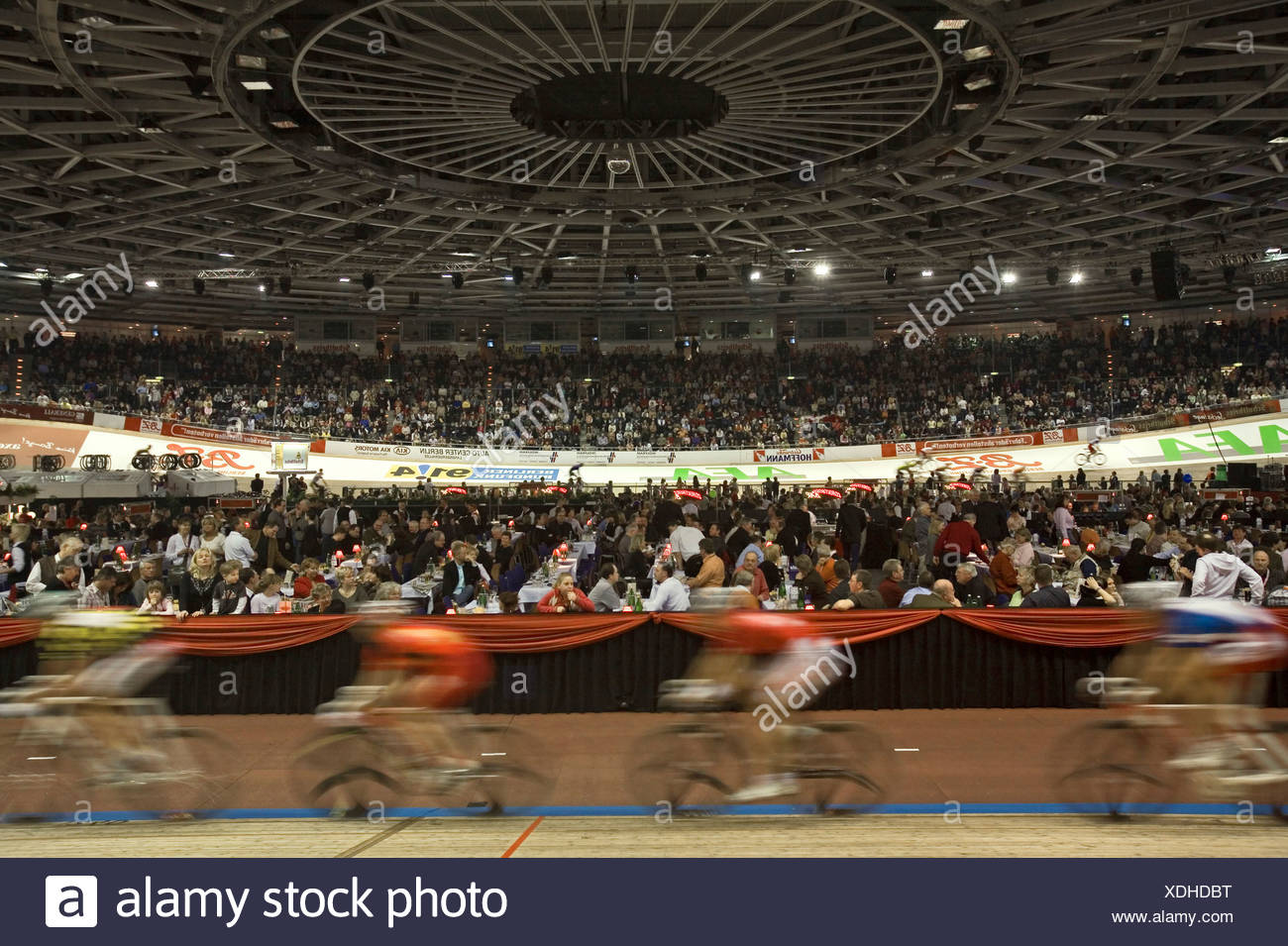Velodrom Stock Photos & Velodrom Stock Images - Alamy