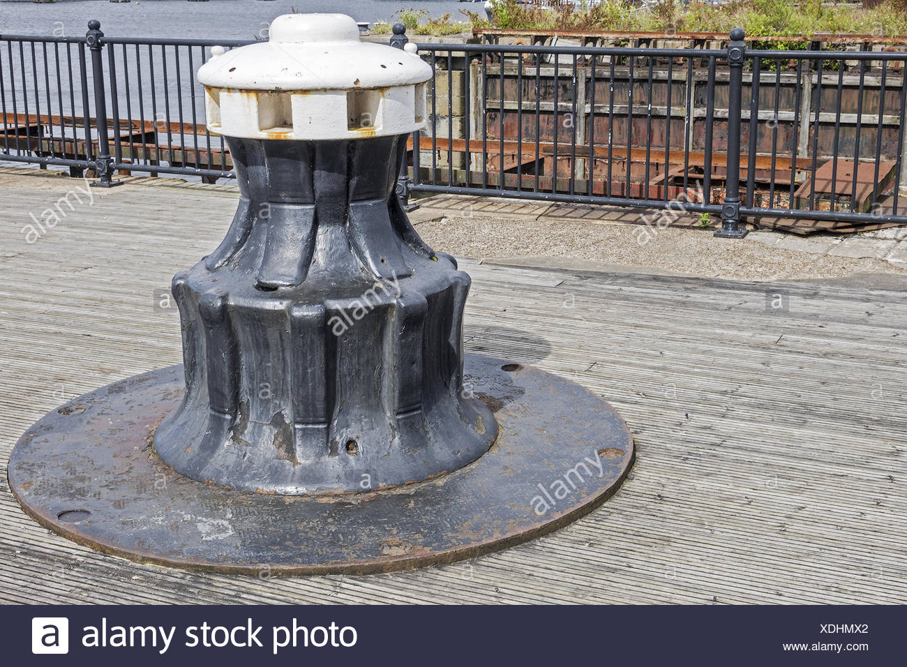 Dry Dock Gate High Resolution Stock Photography and Images - Alamy