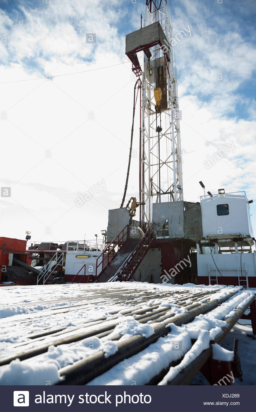 Oil Rig Pipes Stock Photos & Oil Rig Pipes Stock Images - Alamy