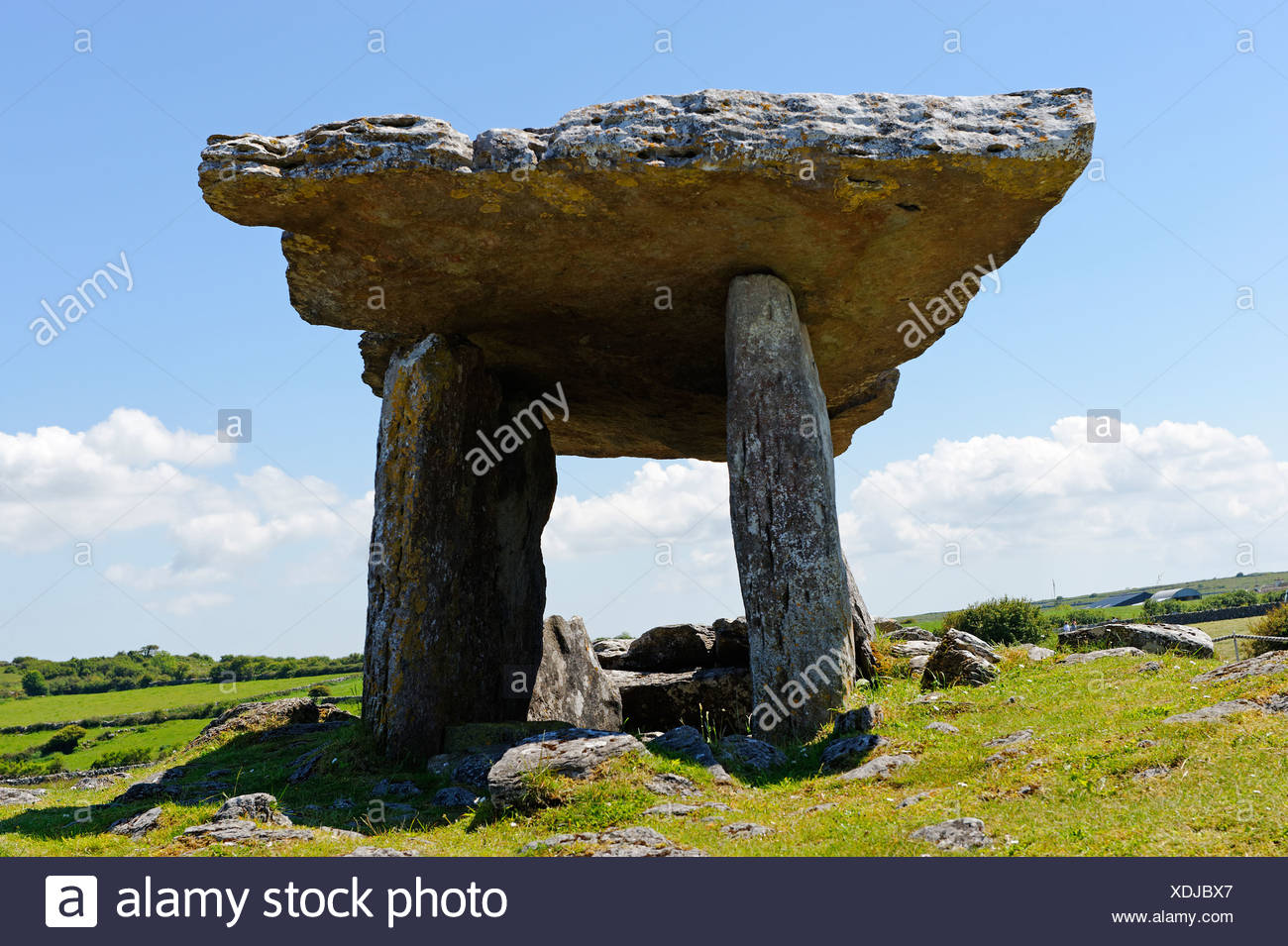 Megalith Tomb Stock Photos & Megalith Tomb Stock Images - Alamy