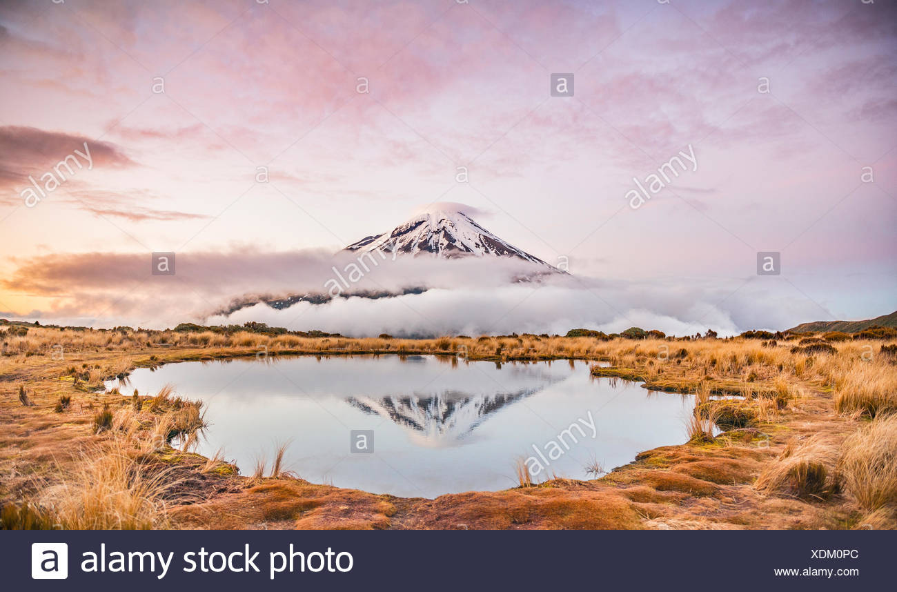 New Zealand Mount Taranaki High Resolution Stock Photography and Images ...