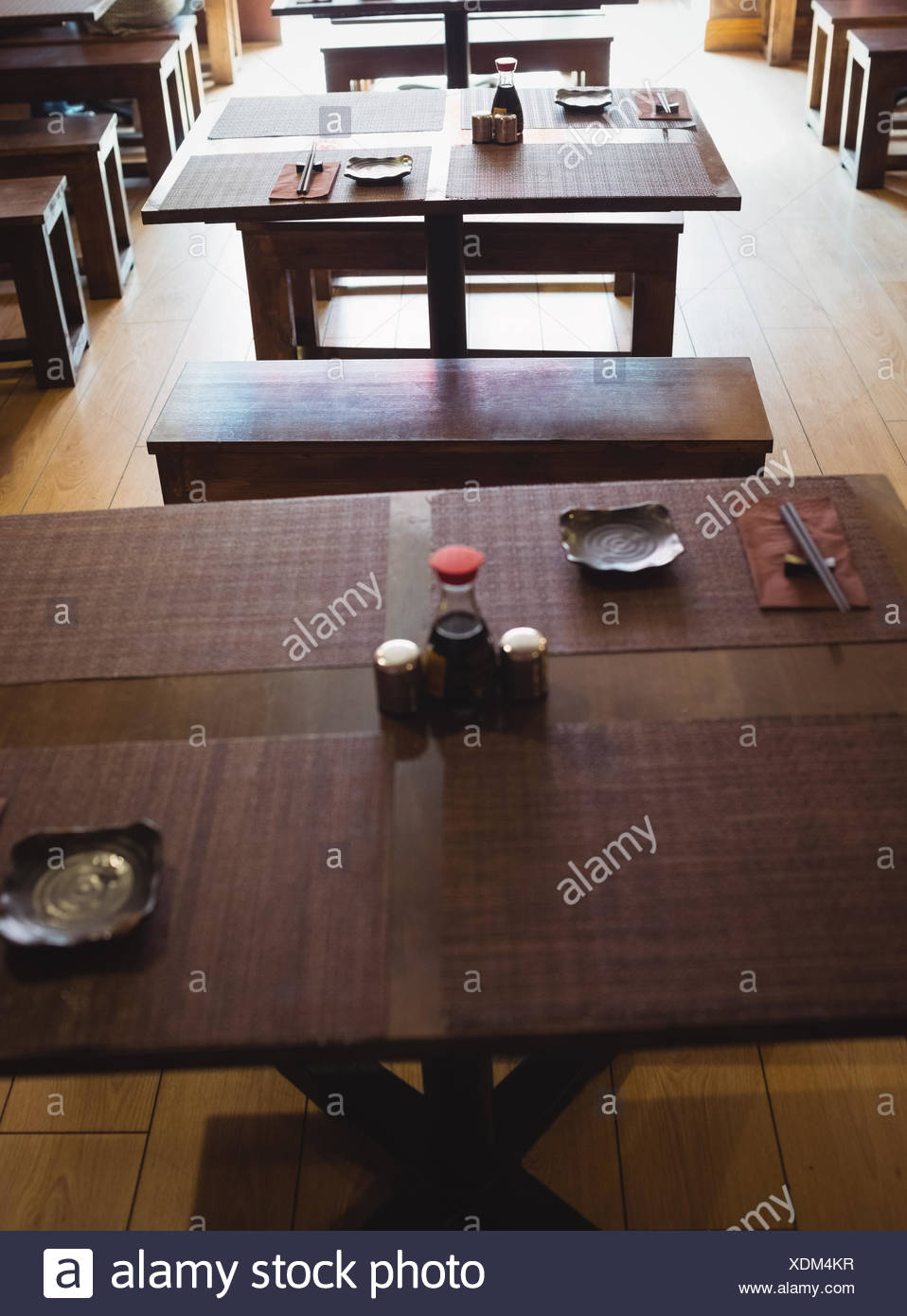 Empty Dining Tables High Resolution Stock Photography and Images - Alamy