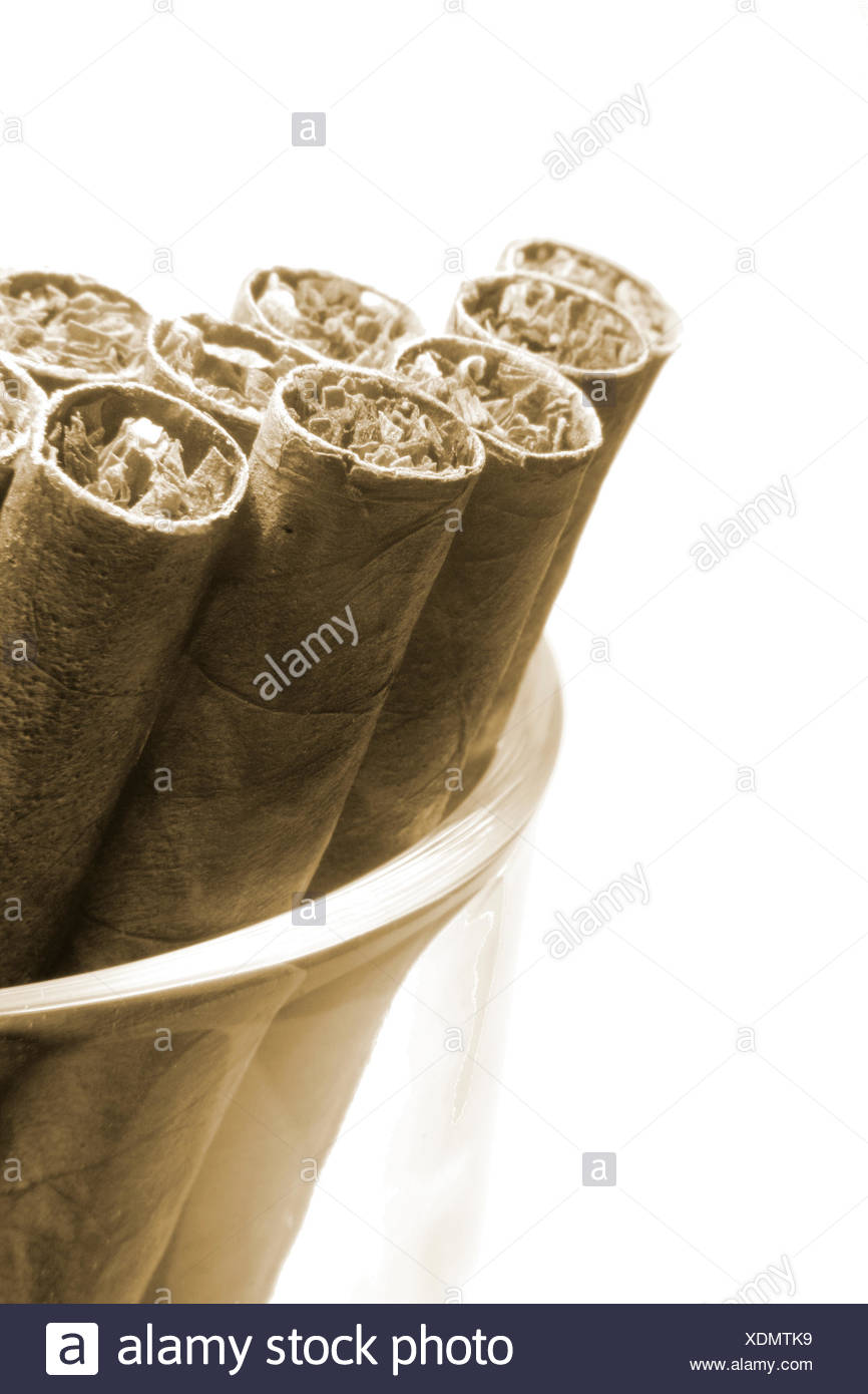 Cigarillos Stock Photos & Cigarillos Stock Images - Alamy