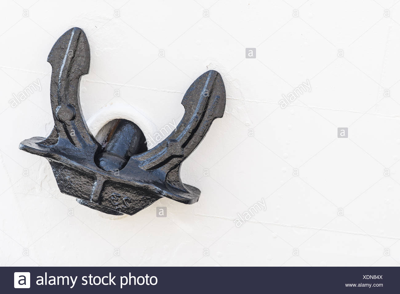 Black Anchor High Resolution Stock Photography and Images - Alamy