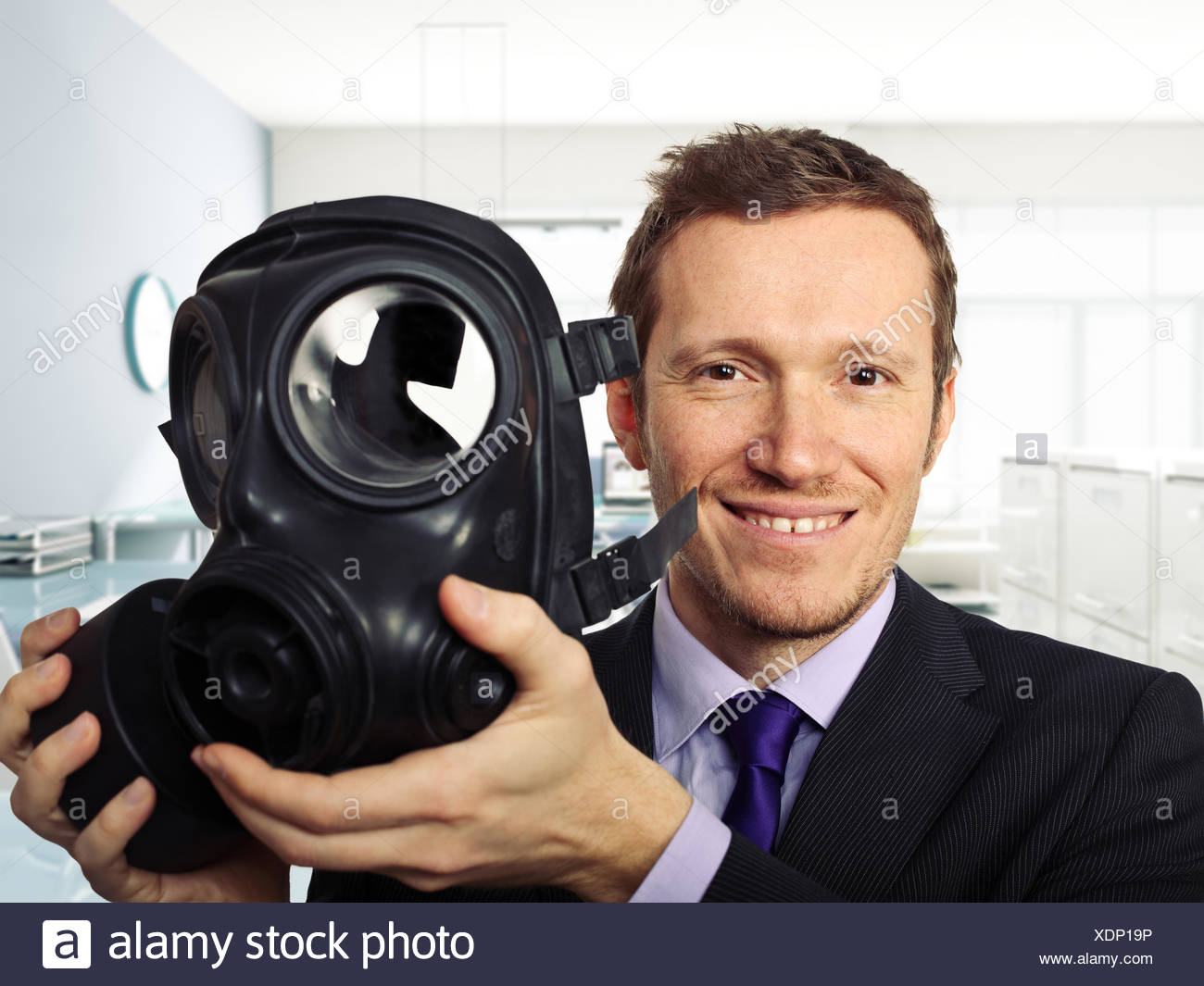 Laughing Gas Mask Stock Photos & Laughing Gas Mask Stock Images - Alamy