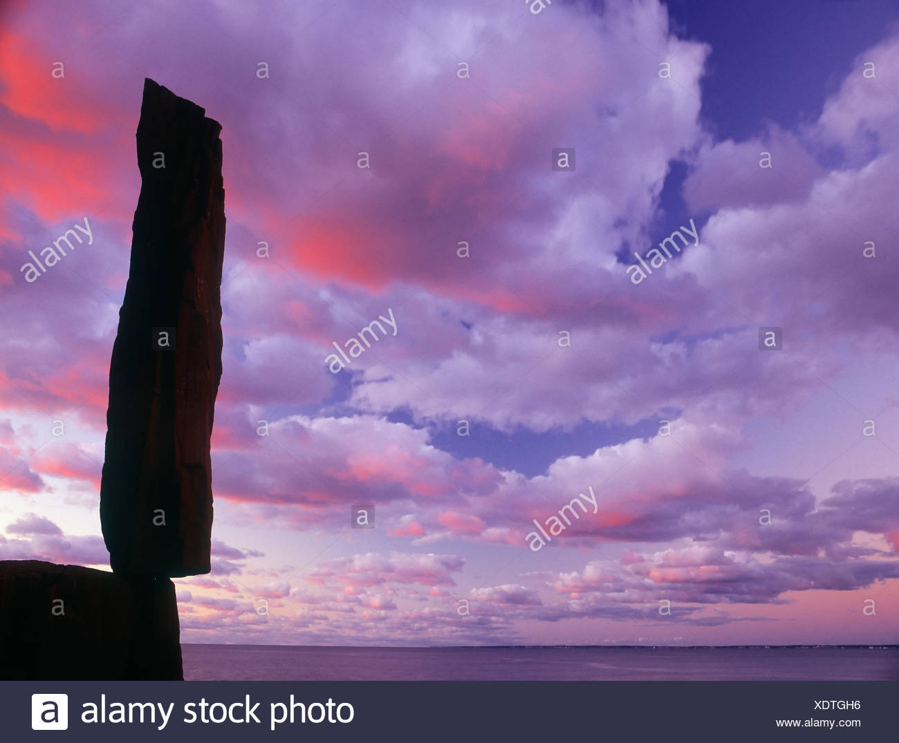 With Balancing Rock High Resolution Stock Photography and Images - Alamy