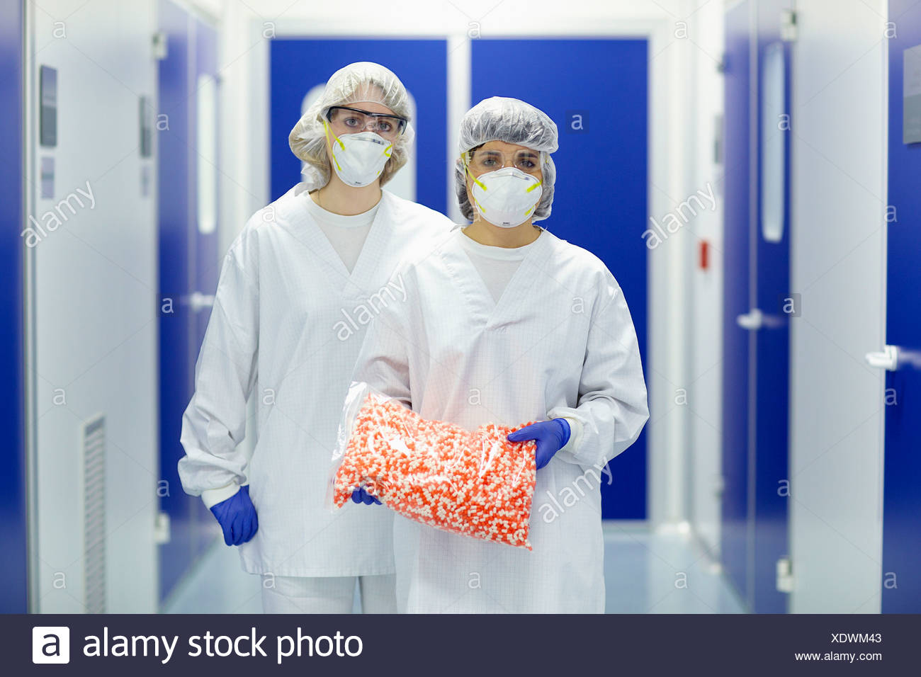 Drug Manufacturing Clean Room High Resolution Stock Photography and ...