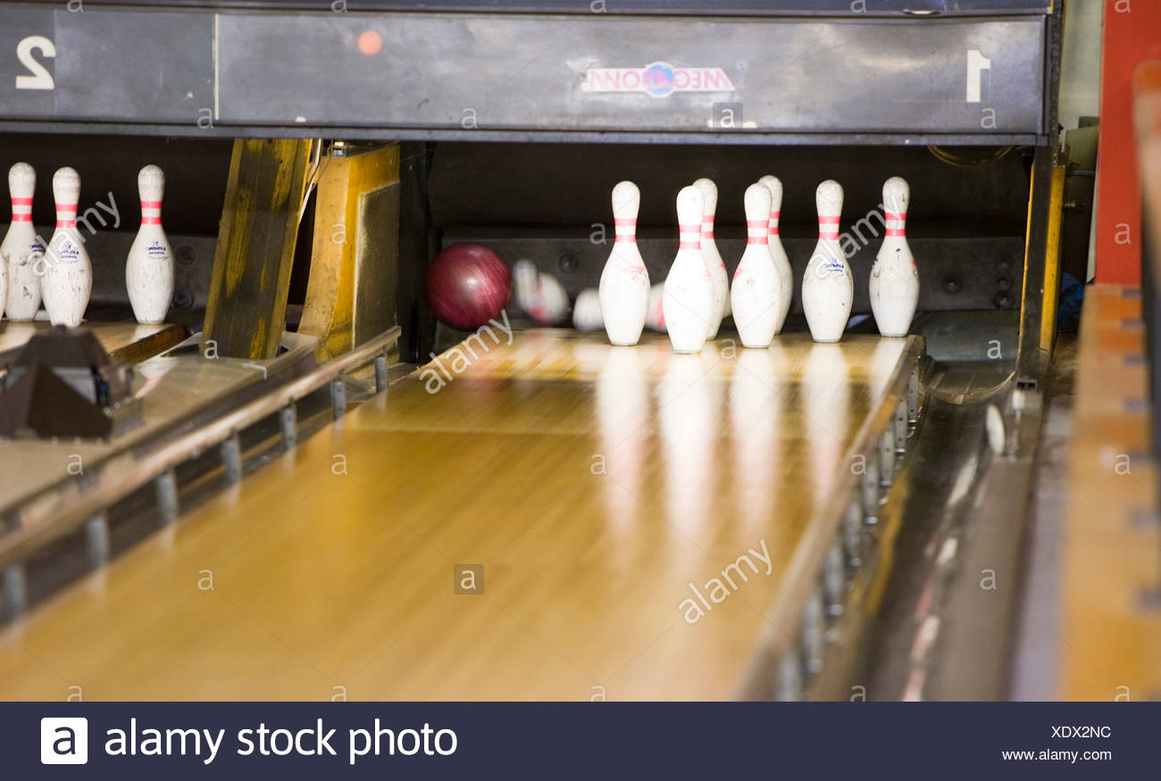 10 Pin Bowling High Resolution Stock Photography and Images - Alamy