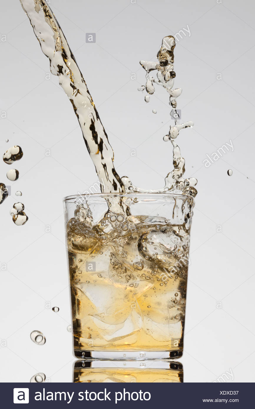 Overflowing Glass Stock Photos & Overflowing Glass Stock Images - Alamy