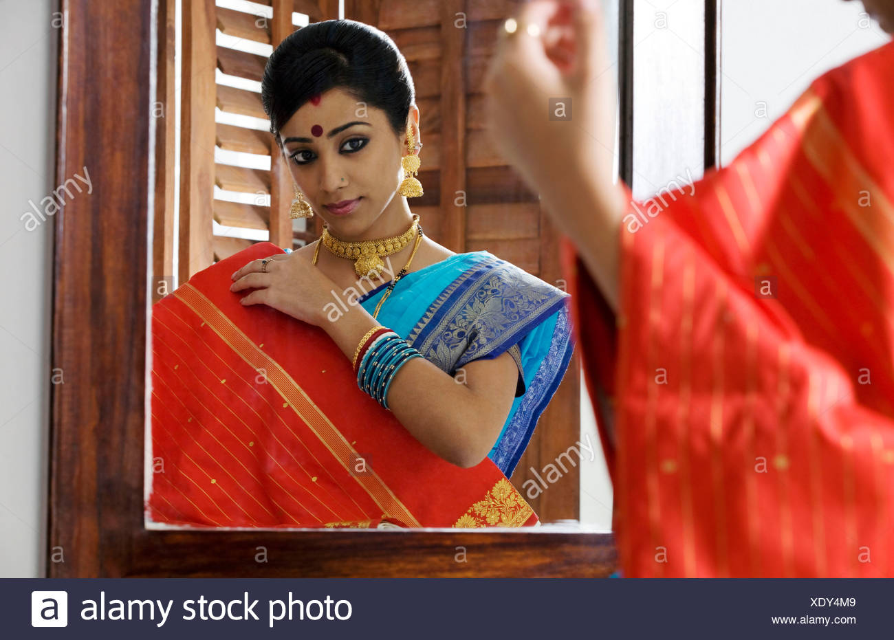 Bengali Saree High Resolution Stock Photography and Images - Alamy