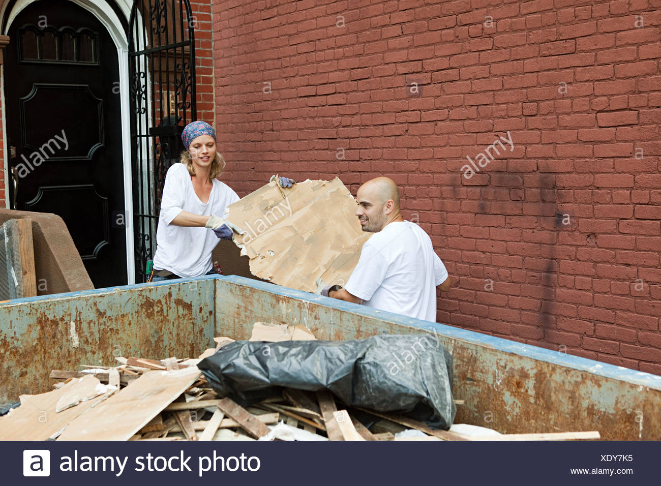 House Skip High Resolution Stock Photography and Images - Alamy