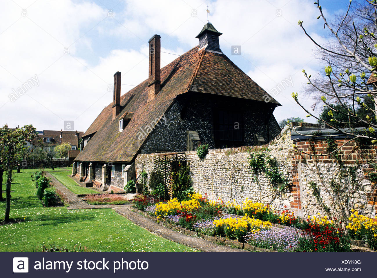England Uk English Almshouse Almshouses Medieval Hospitals 13th Century ...