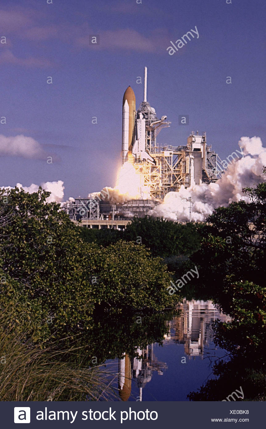 Sts 107 Launch High Resolution Stock Photography and Images - Alamy