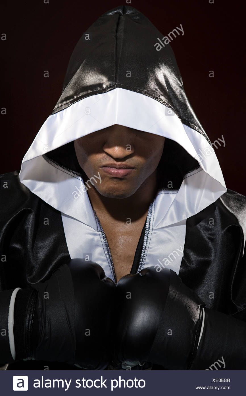 Boxing Robe Stock Photos & Boxing Robe Stock Images - Alamy