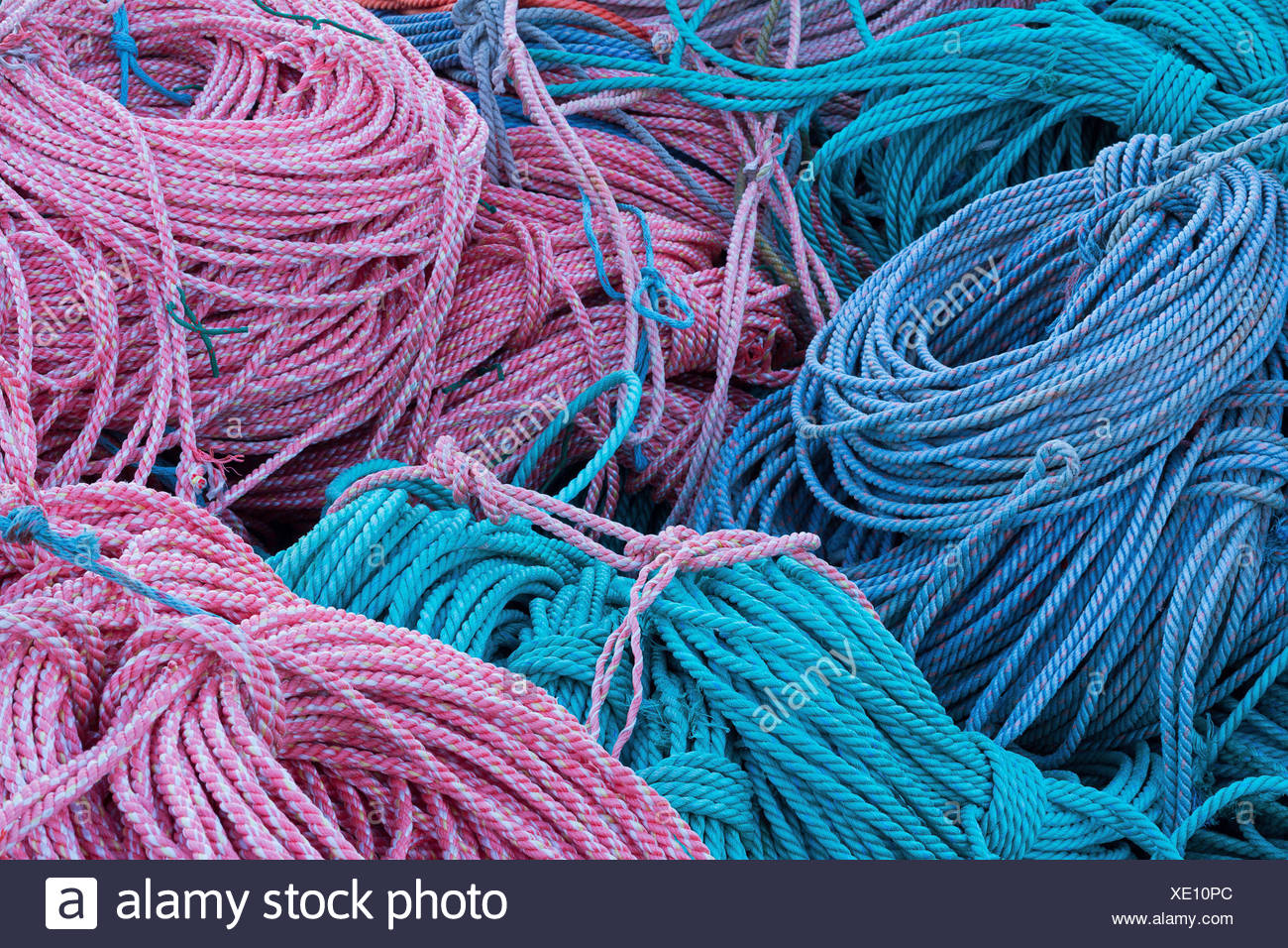 Coils Of Rope High Resolution Stock Photography and Images - Alamy