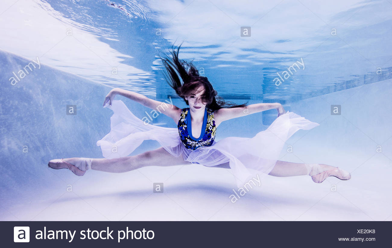 Underwater Dance High Resolution Stock Photography and Images - Alamy
