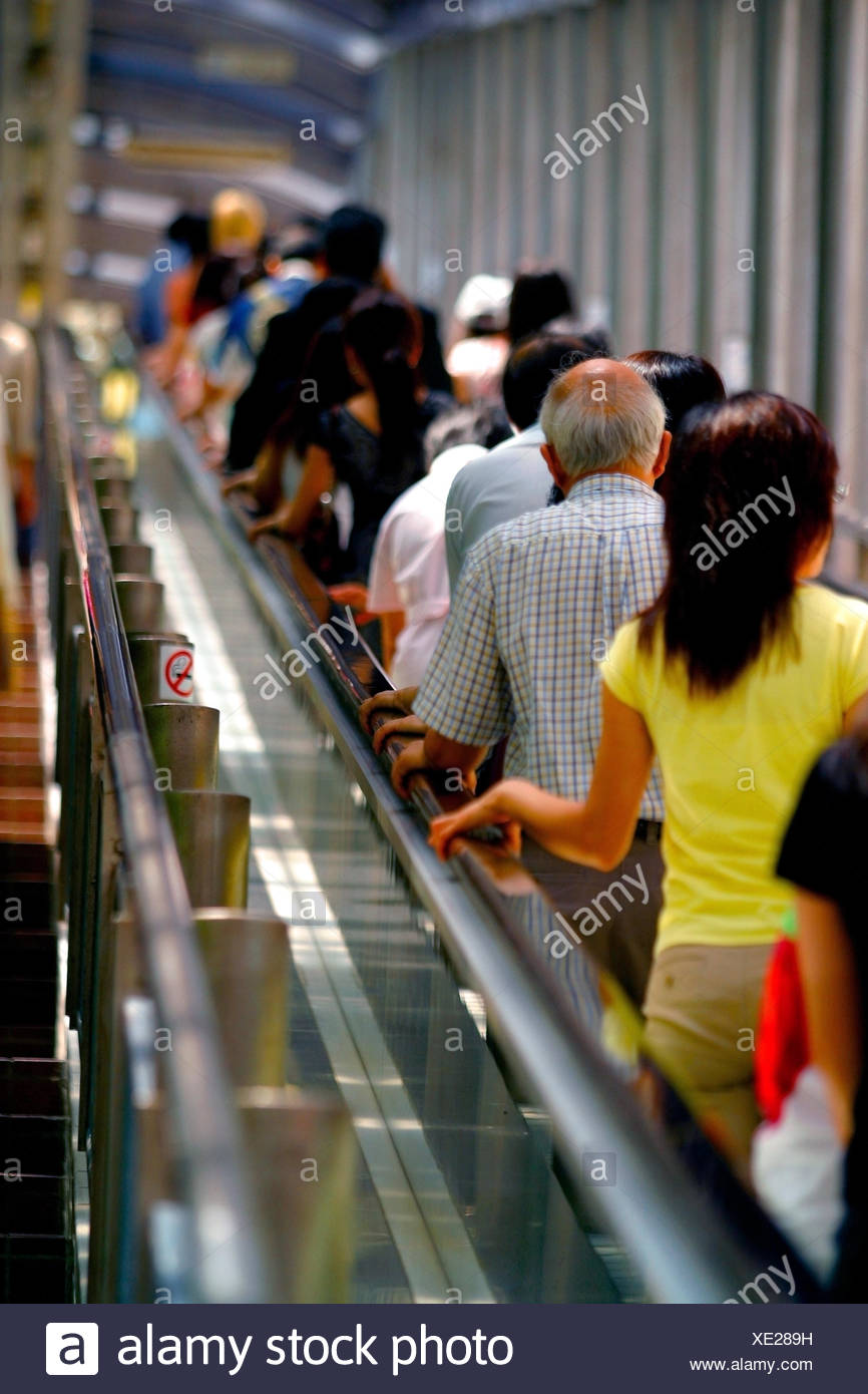 Person Mall Crowd High Resolution Stock Photography and Images - Alamy