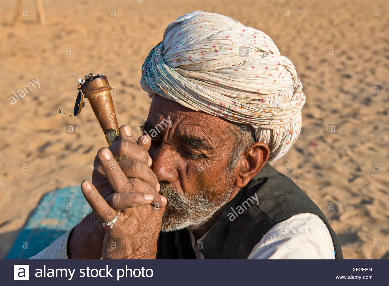 Man With Hash Pipe High Resolution Stock Photography and Images - Alamy