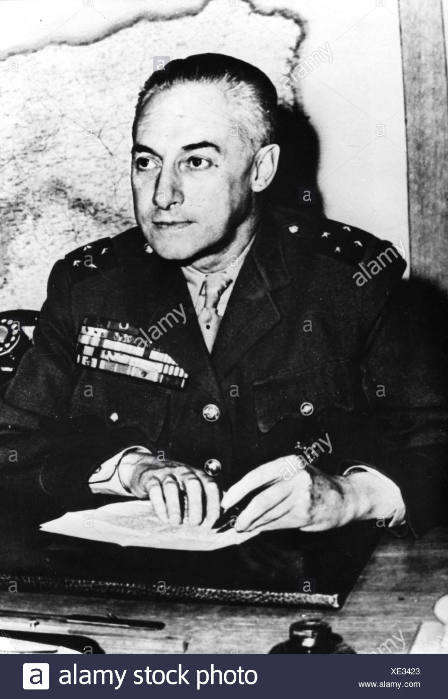 French Mil Stock Photos & French Mil Stock Images - Alamy