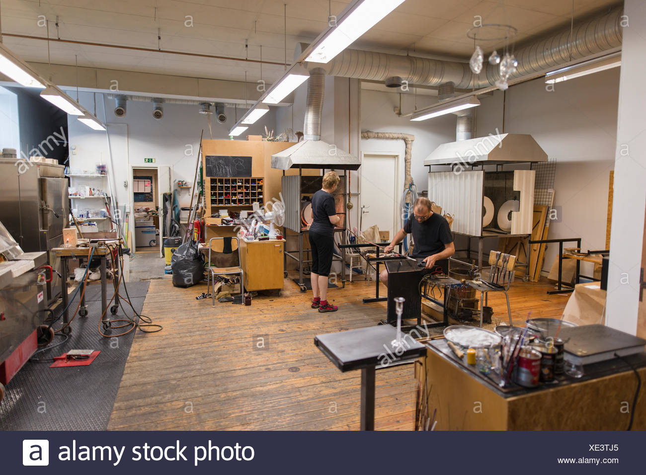 Workshop Messy Untidy Stock Photos & Workshop Messy Untidy Stock Images ...