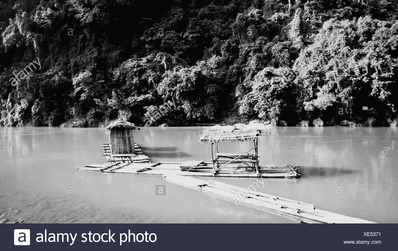 Wooden Raft Stock Photos & Wooden Raft Stock Images - Alamy