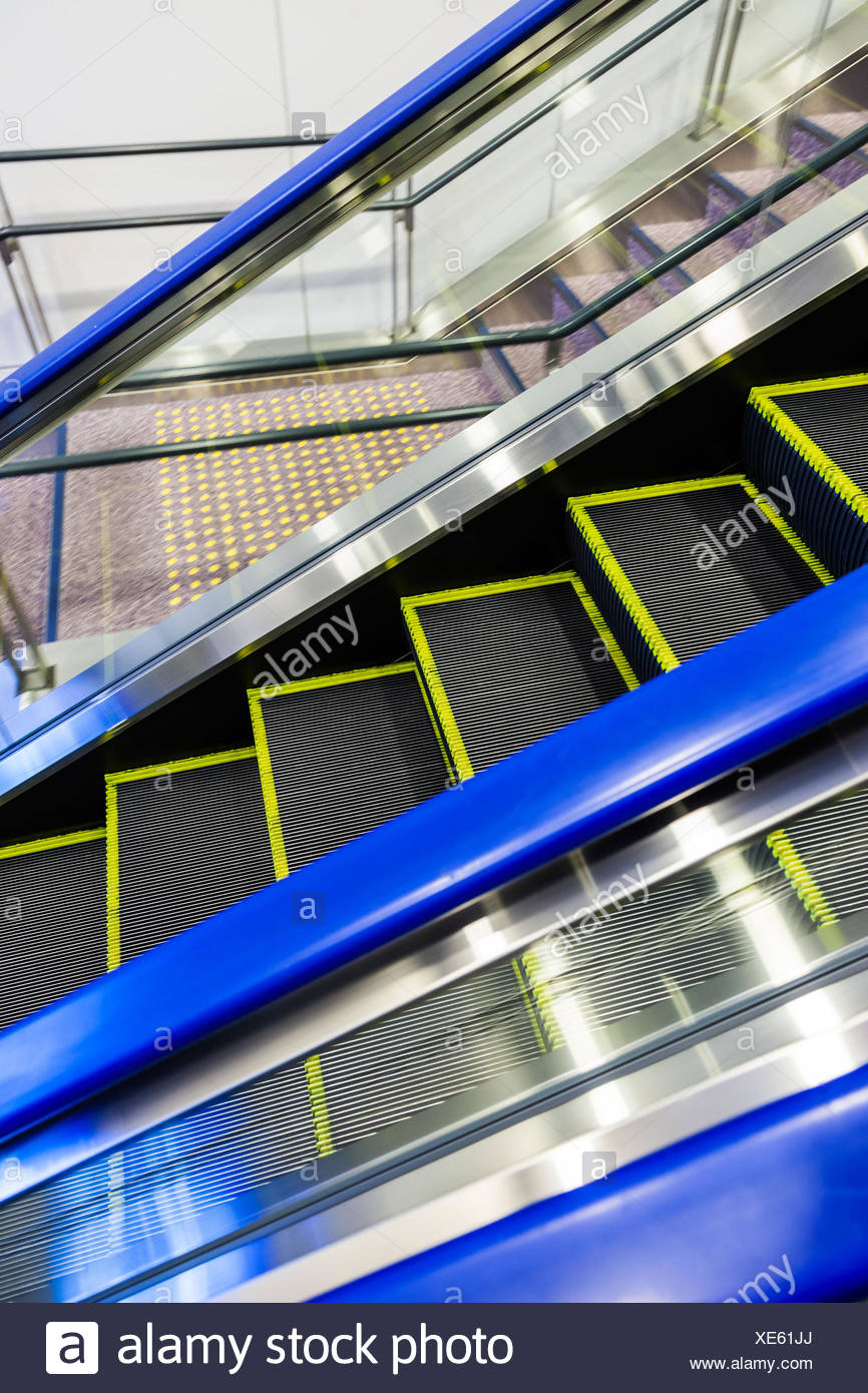 Escalator High Resolution Stock Photography and Images - Alamy