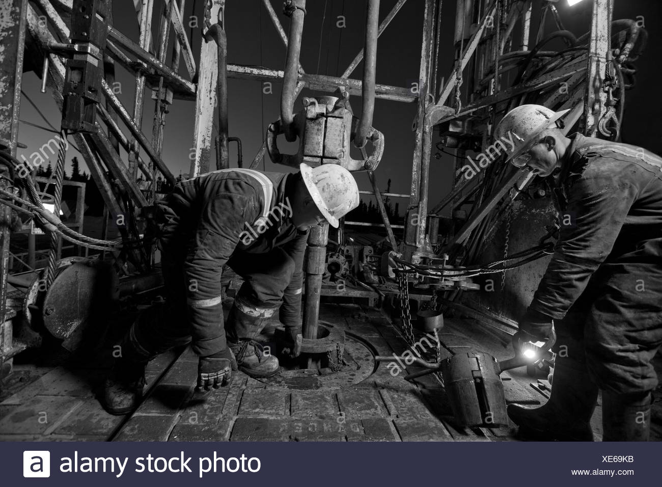 Oil Field Workers High Resolution Stock Photography and Images - Alamy