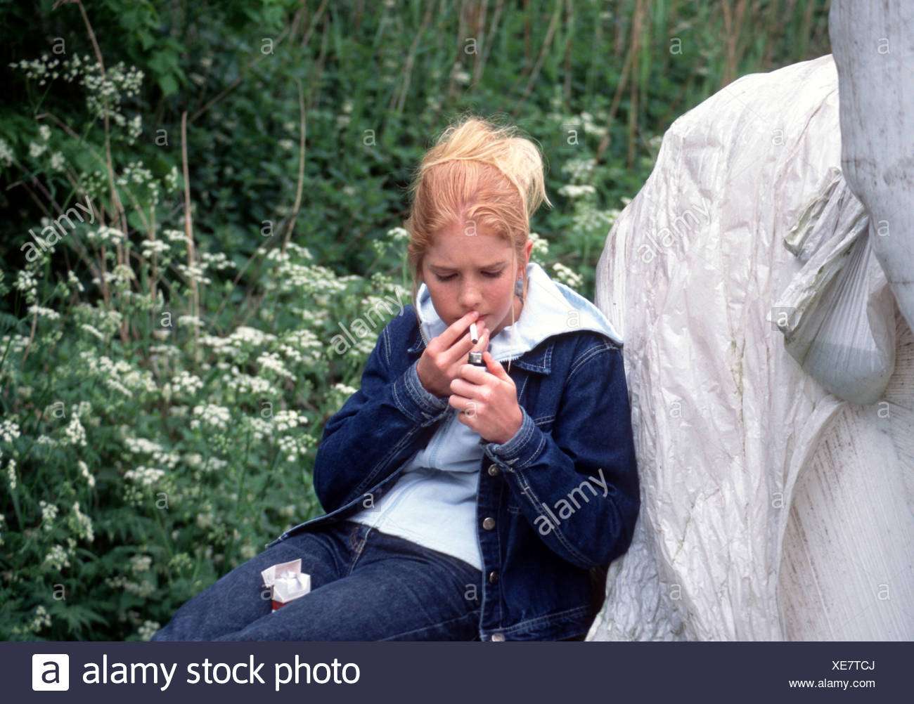 Children Smoking Cigarettes Stock Photos & Children Smoking Cigarettes ...