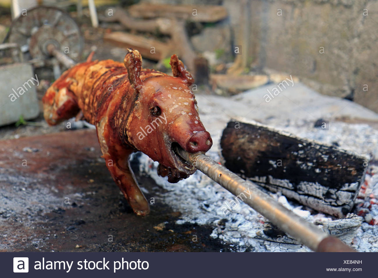 Roasted On A Spit Stock Photos & Roasted On A Spit Stock Images - Alamy