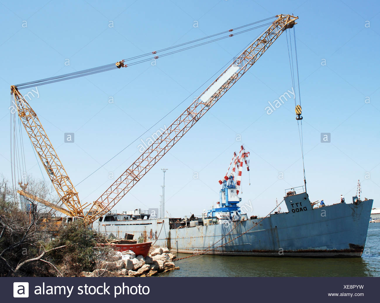 Derrick Crane High Resolution Stock Photography and Images - Alamy