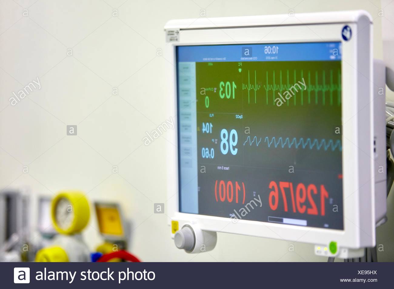 Resuscitation Unit High Resolution Stock Photography and Images - Alamy