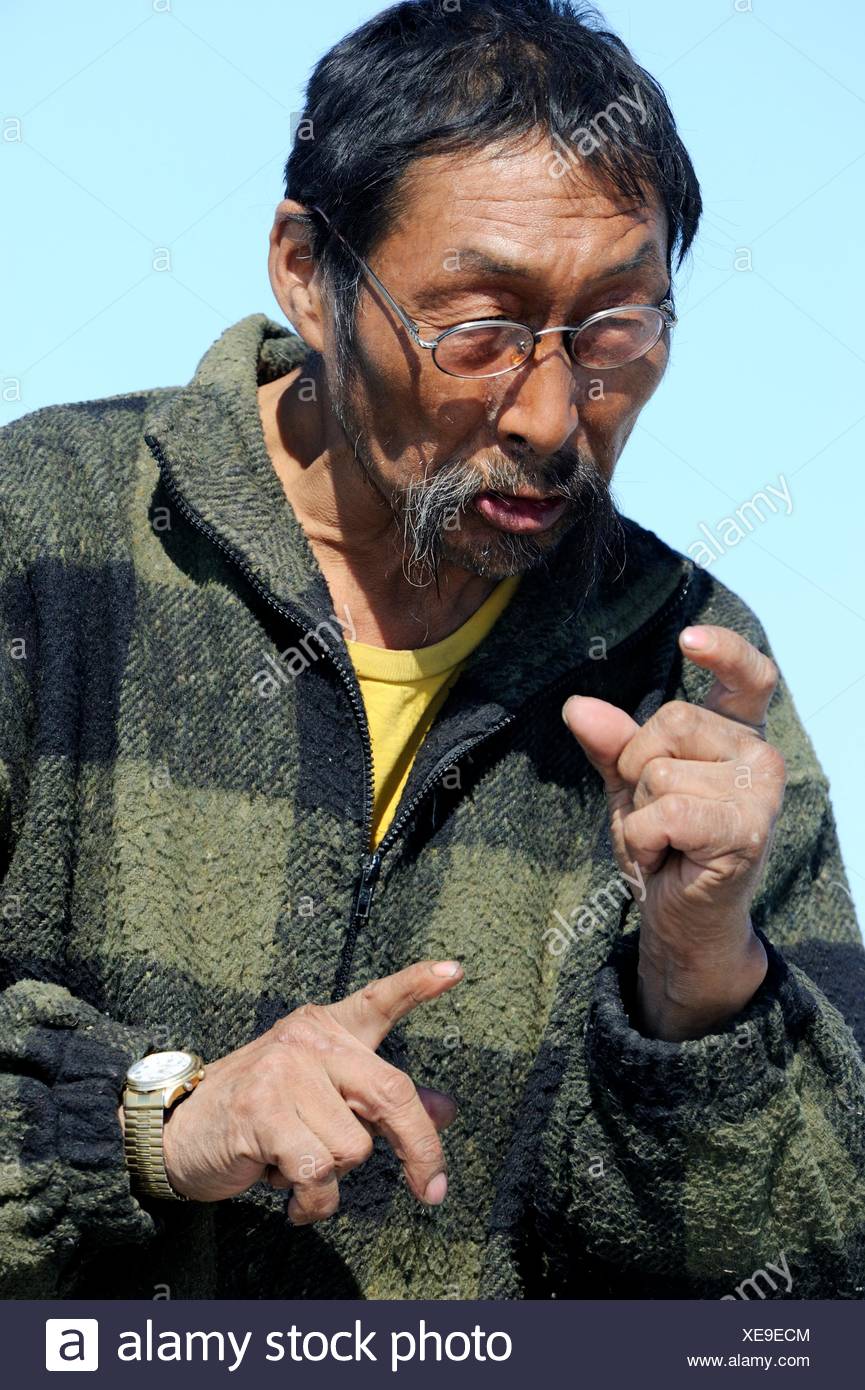 Inuit Hunting Canada High Resolution Stock Photography and Images - Alamy