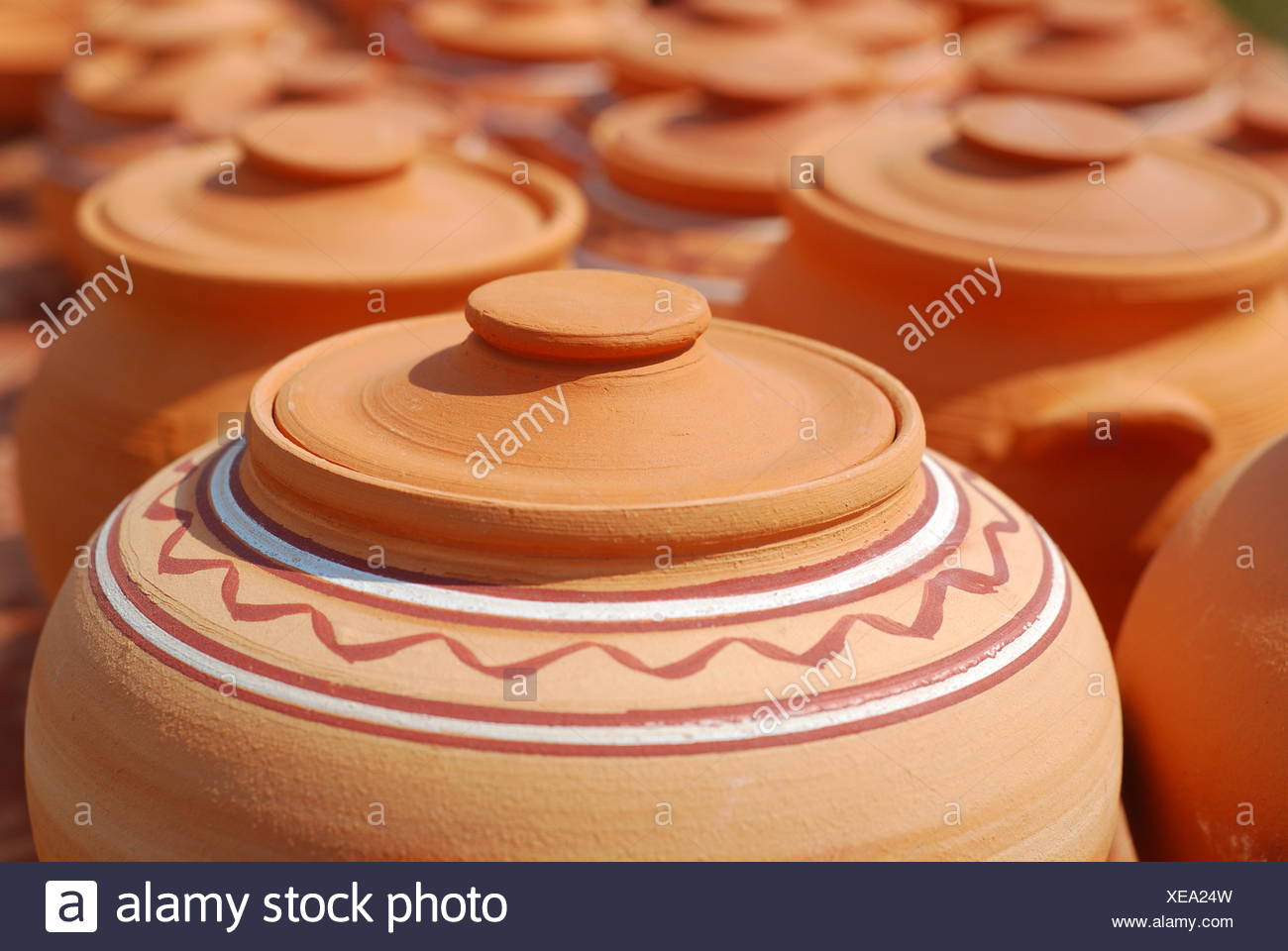 Hand Made Pottery Stock Photos & Hand Made Pottery Stock Images - Alamy