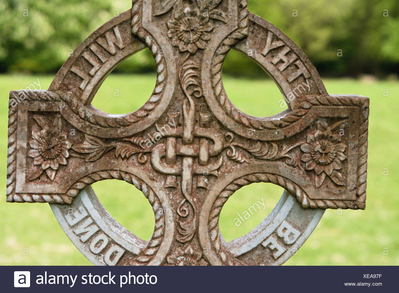 Celtic Cross Ireland High Resolution Stock Photography and Images - Alamy