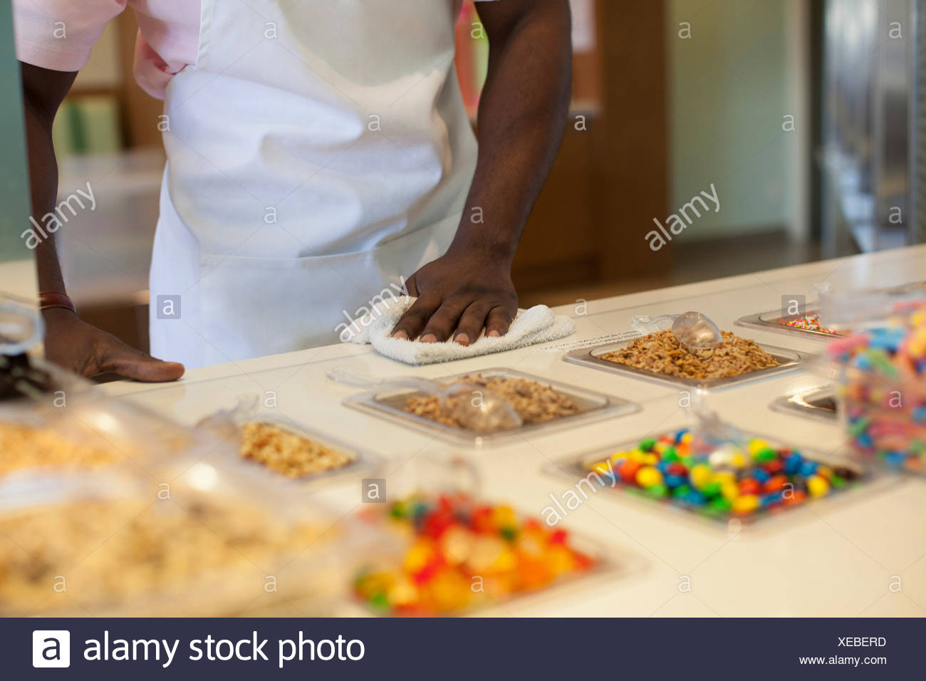 Cashier Counter Store High Resolution Stock Photography and Images - Alamy