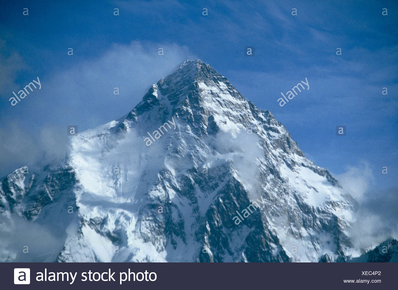 Mount Godwin Austen High Resolution Stock Photography and Images - Alamy