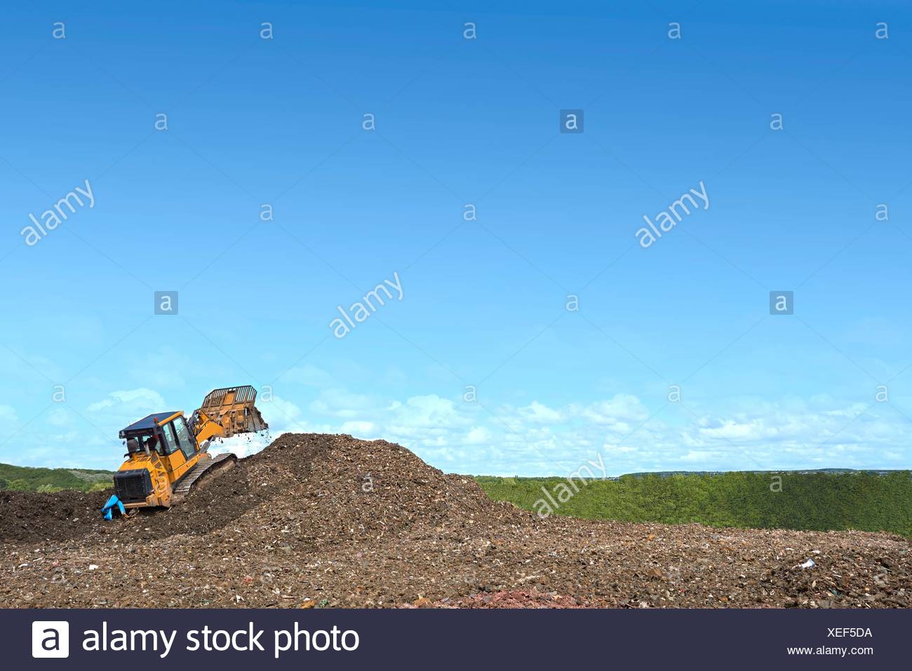 Mound Of Soil Stock Photos & Mound Of Soil Stock Images - Alamy