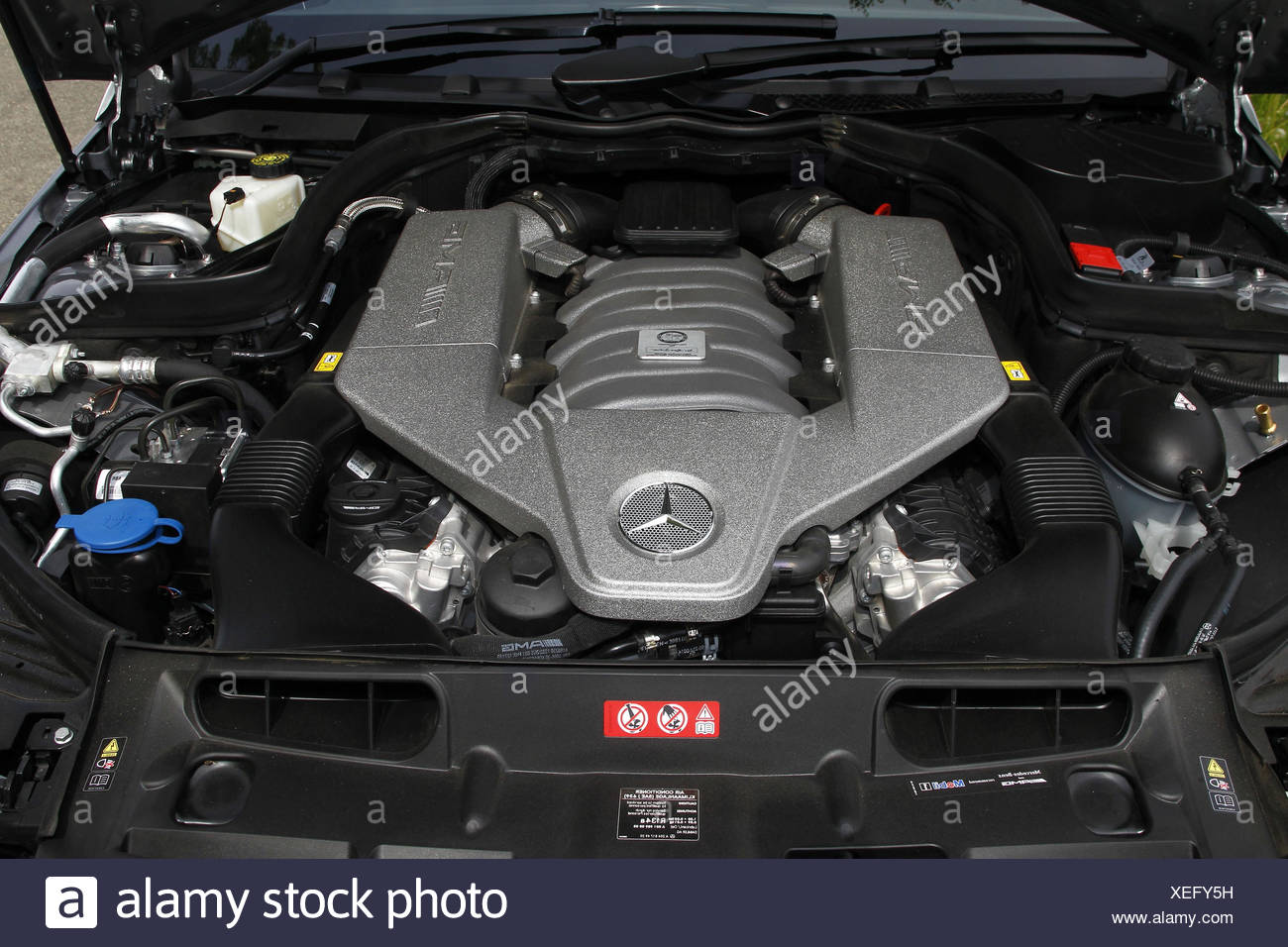Mercedes Engine Stock Photos & Mercedes Engine Stock Images - Alamy