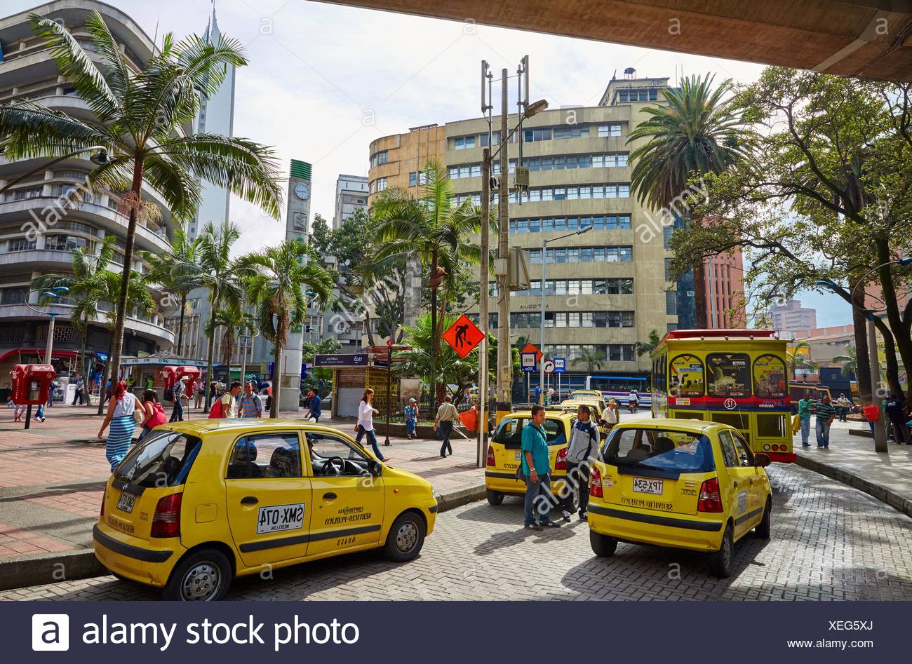 Coltejer Tower Medellin High Resolution Stock Photography and Images ...