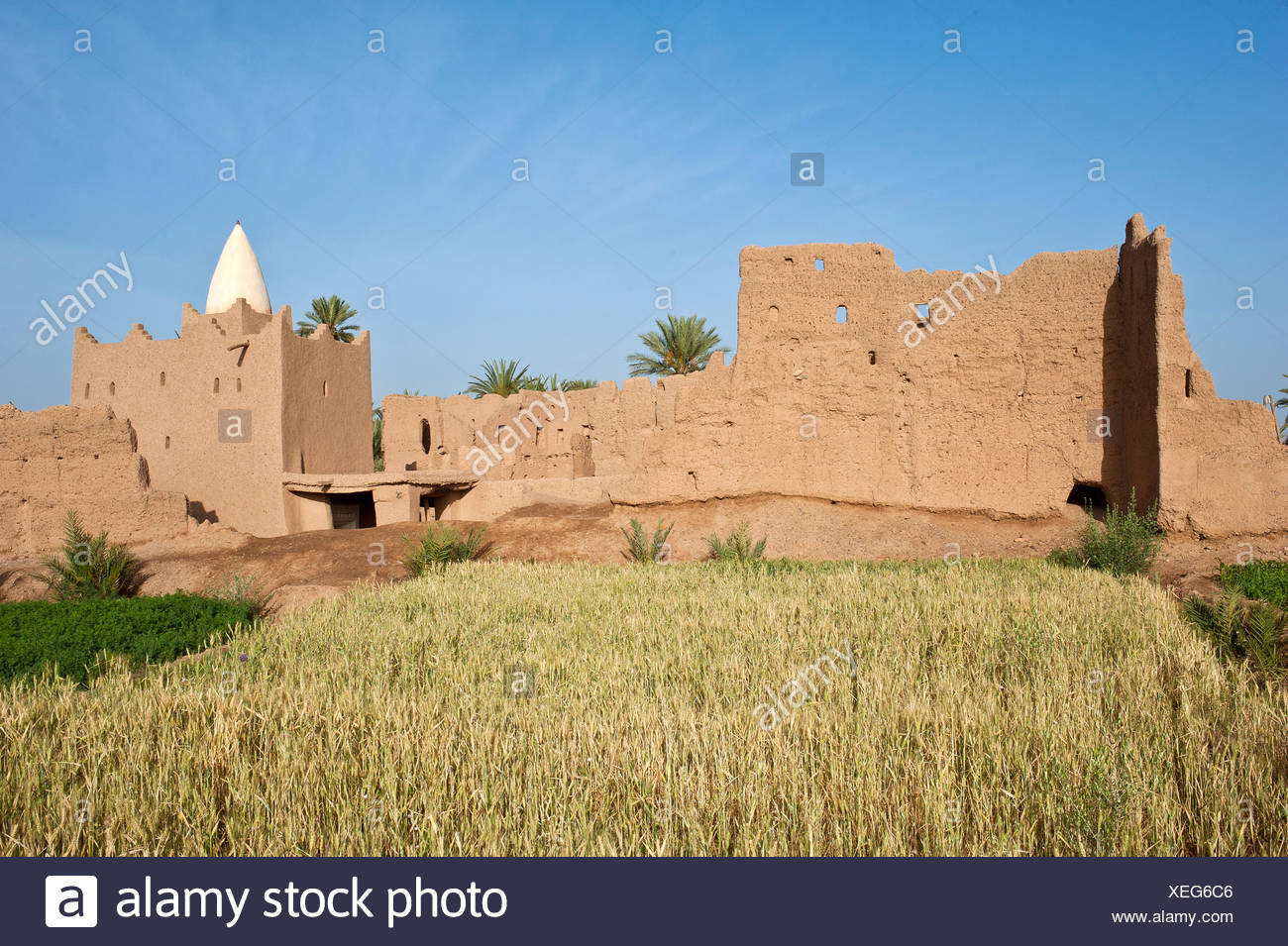 Islamic Tomb High Resolution Stock Photography and Images - Alamy