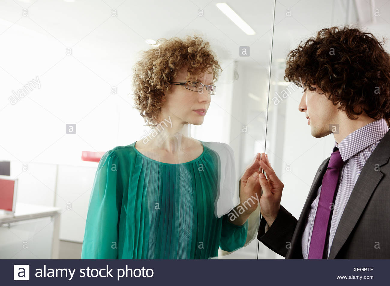 Hand Holding Glass High Resolution Stock Photography and Images - Alamy