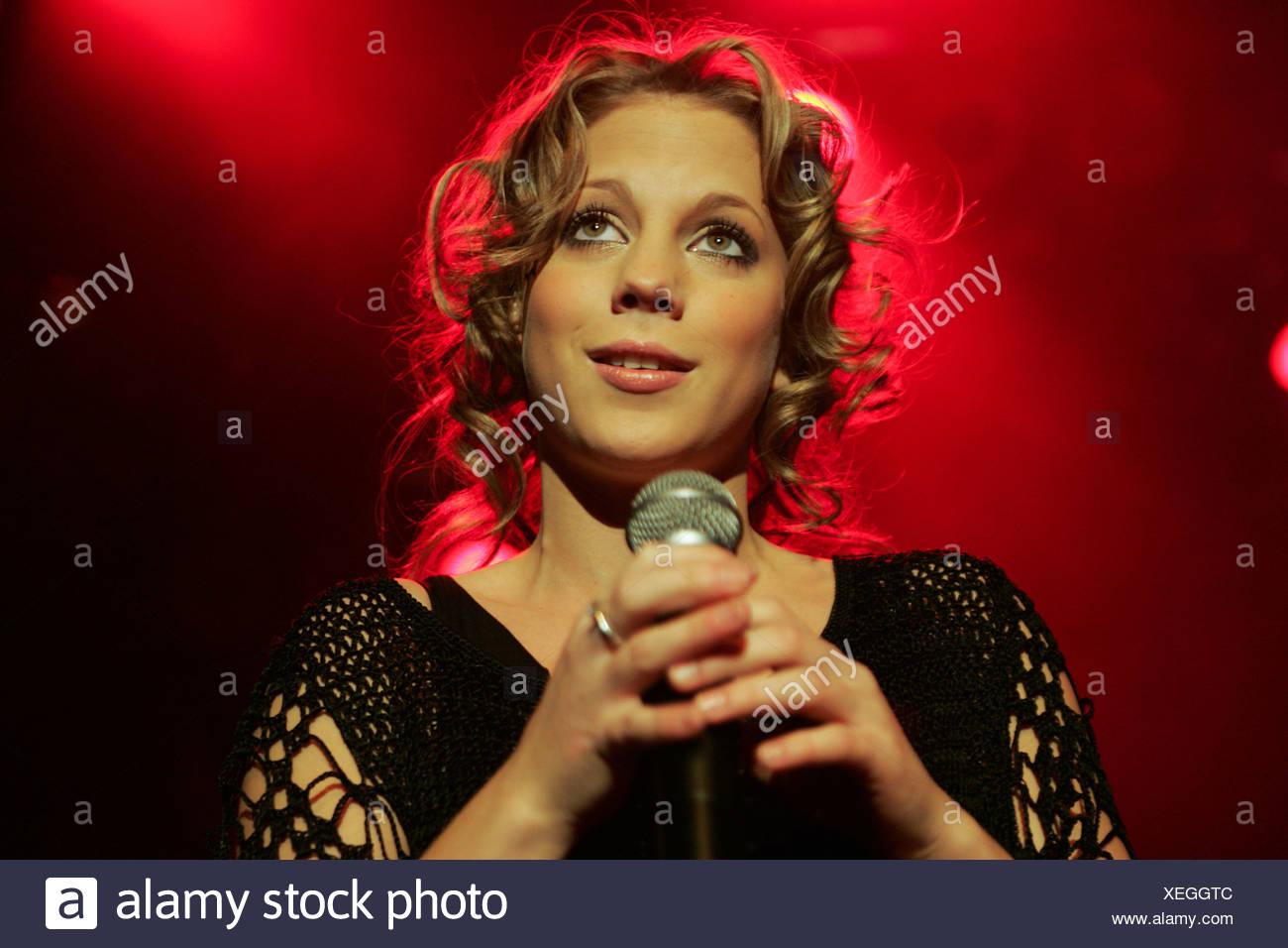 Popsaengerin Pop Singer High Resolution Stock Photography and Images ...