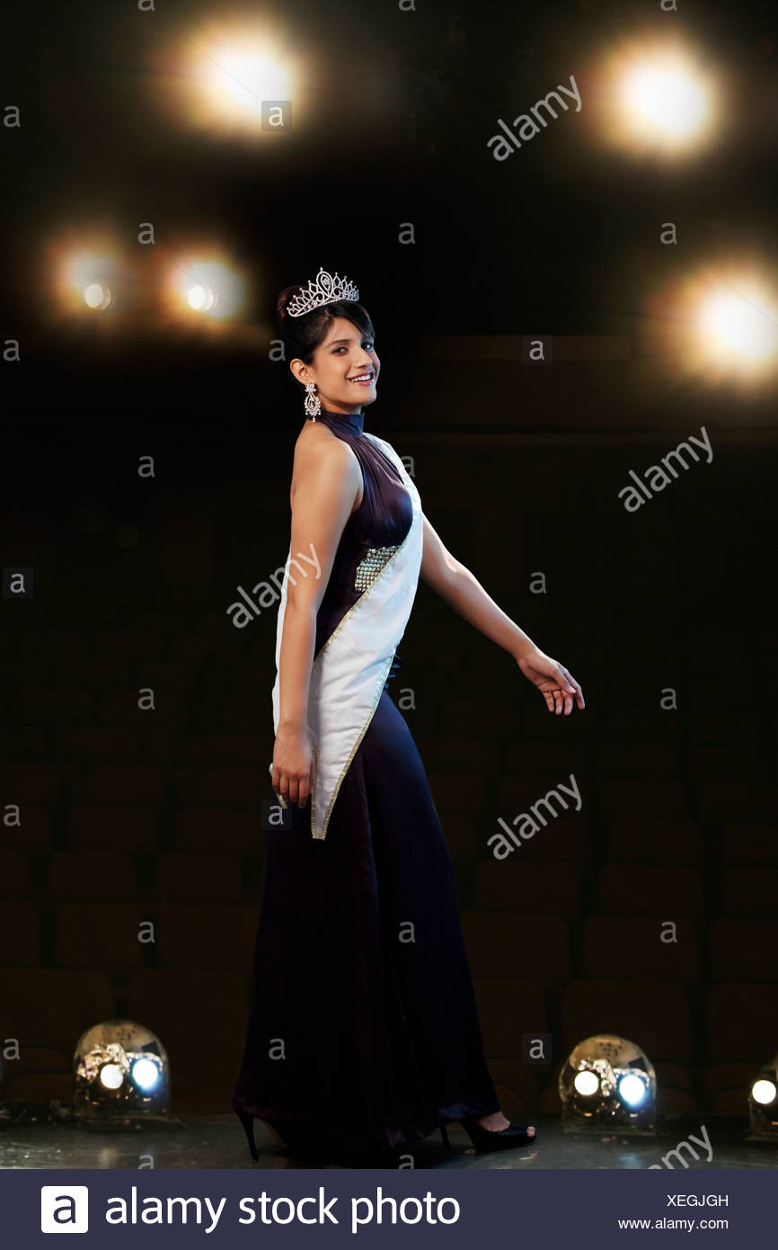 Adult Beauty Pageant High Resolution Stock Photography and Images - Alamy
