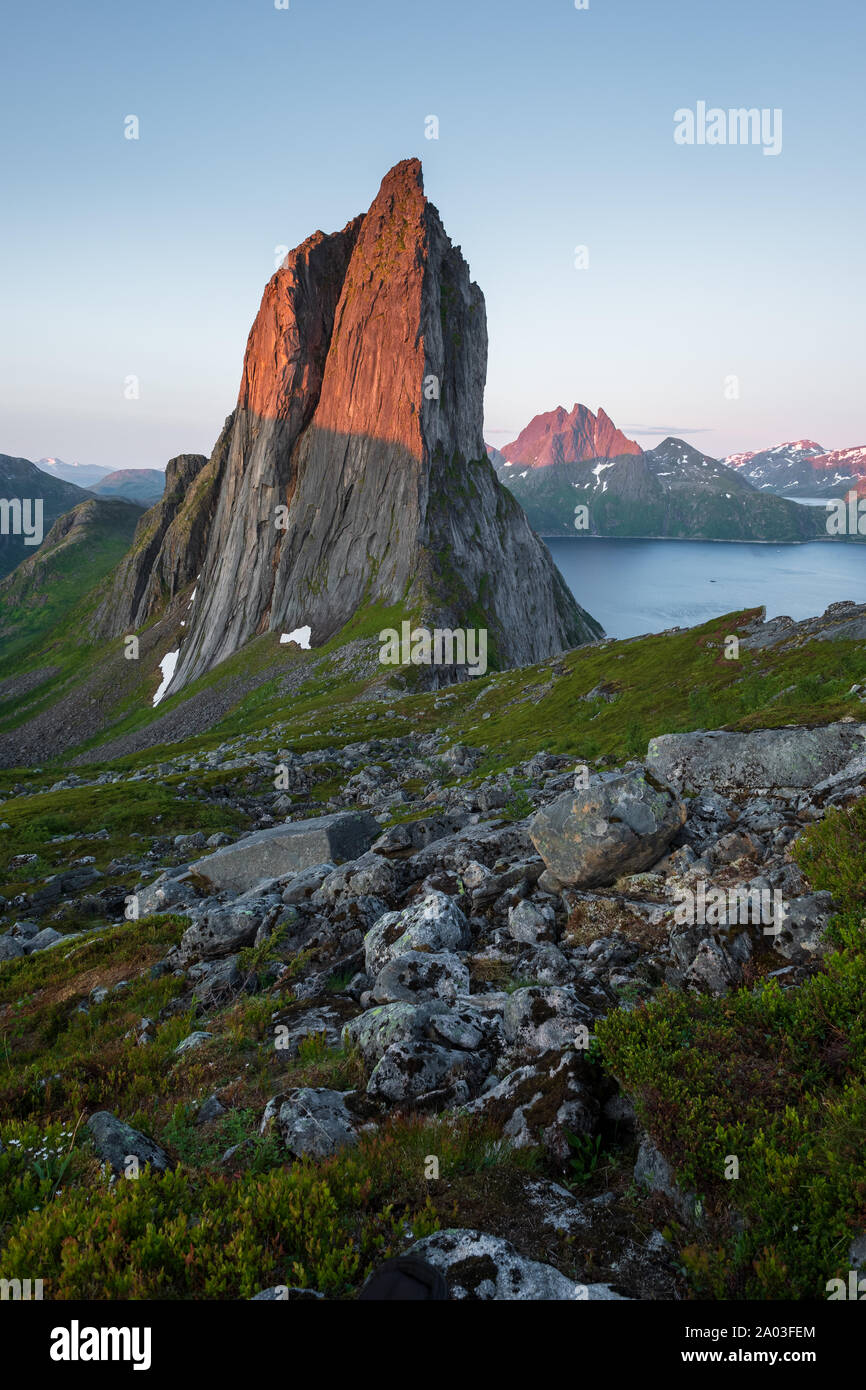 Berg fjell landschaft -Fotos und -Bildmaterial in hoher Auflösung – Alamy