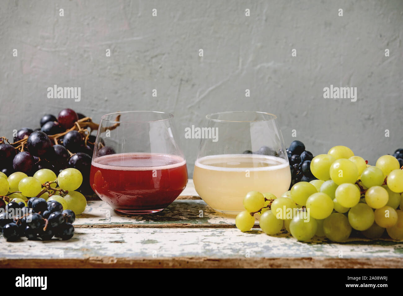 Tschechischer neuer wein -Fotos und -Bildmaterial in hoher Auflösung ...