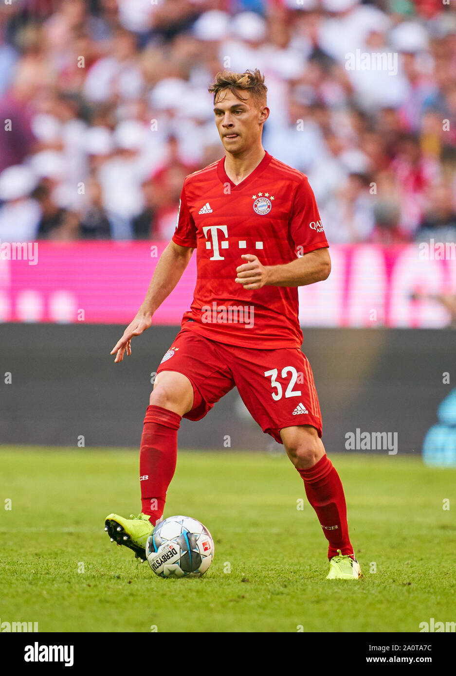 Joshua kimmich body -Fotos und -Bildmaterial in hoher Auflösung - Seite ...