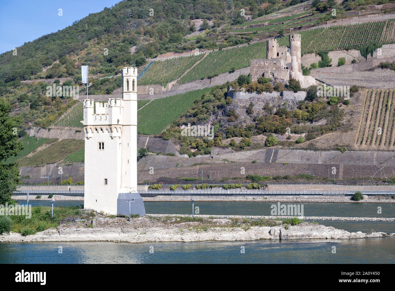 Mauseturm mauseturm und burg ehrenfels -Fotos und -Bildmaterial in hoher Auflösung – Alamy